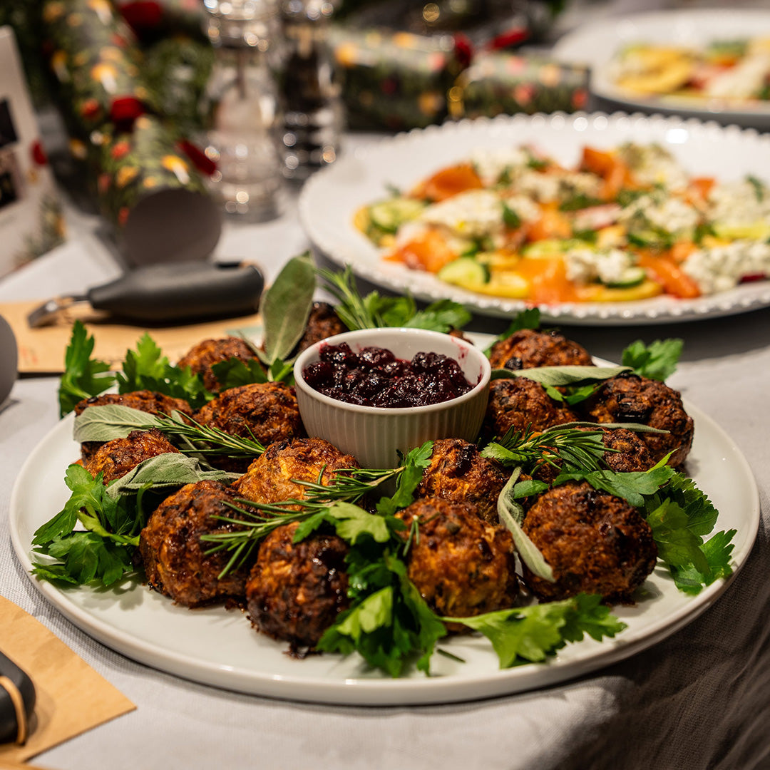 Festive Sausage Stuffing Wreath with Chestnuts & Cranberries ...